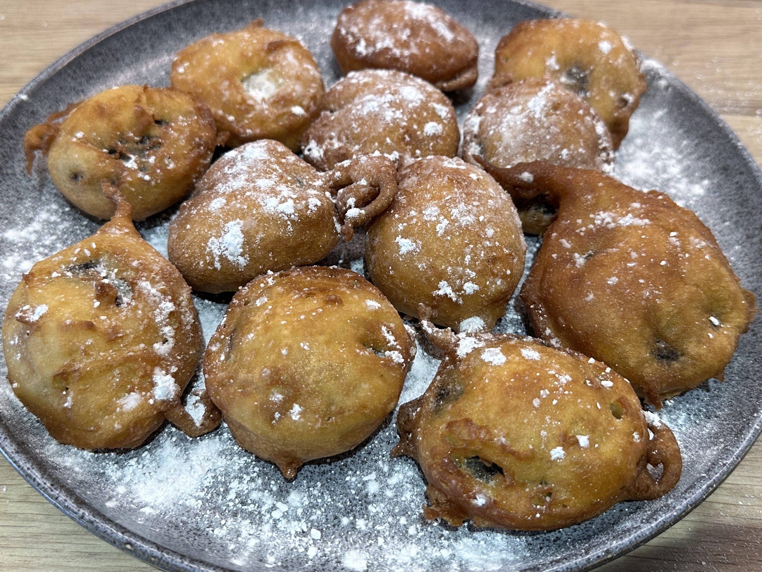 Deep Fried Cookies & Cream Biscuits (Fairground Style) - Kenny McGovern